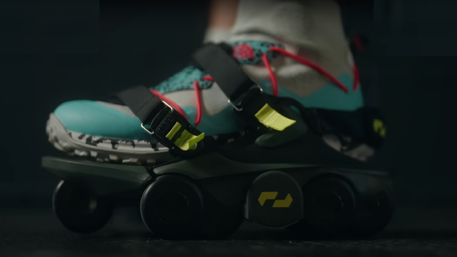 Самая быстрая обувь в мире Shift Moonwalkers увеличит скорость ходьбы ...